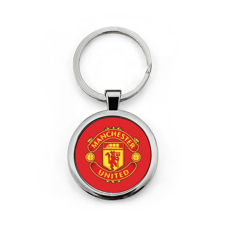 Man United Football Club Crest Keychain | Round Stainless Steel Keyring ...