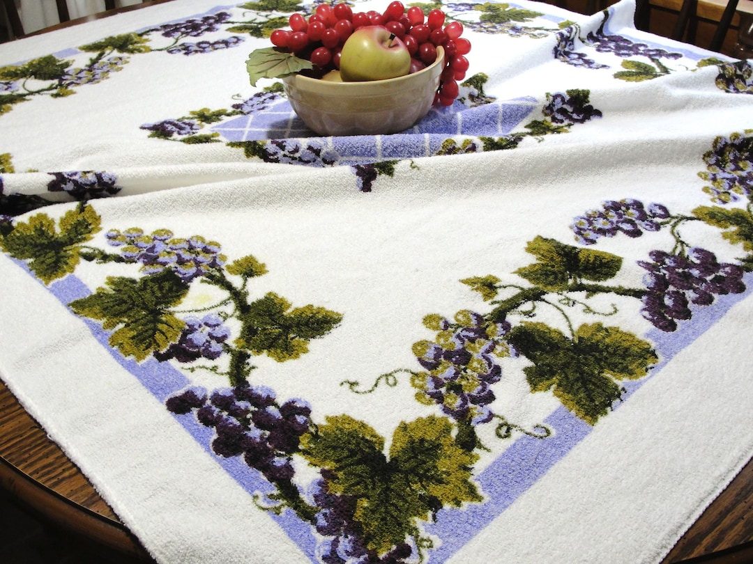 Vintage Terry Cloth Tablecloth With Purple Grapes, Avocado Green Leaves ...