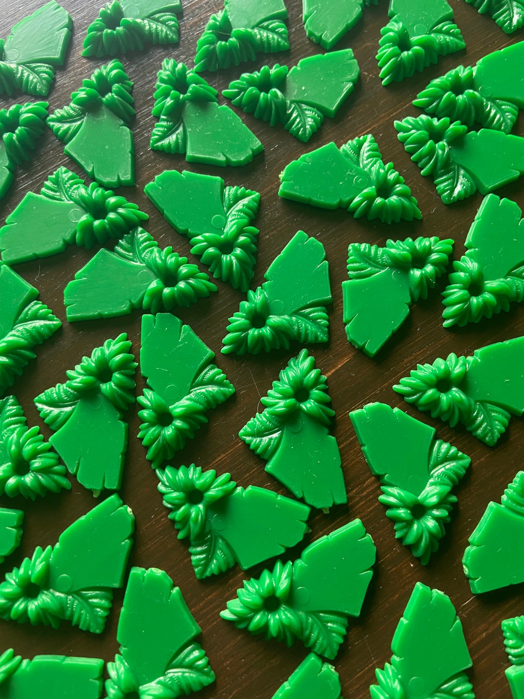 Miniature Foliage Bases - 2 Sizes, 60 Total, Plastic - Etsy