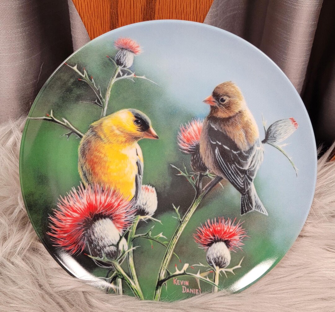 Goldfinch Collector Plate: Knowles Fine China, Encyclopedia Britannica ...