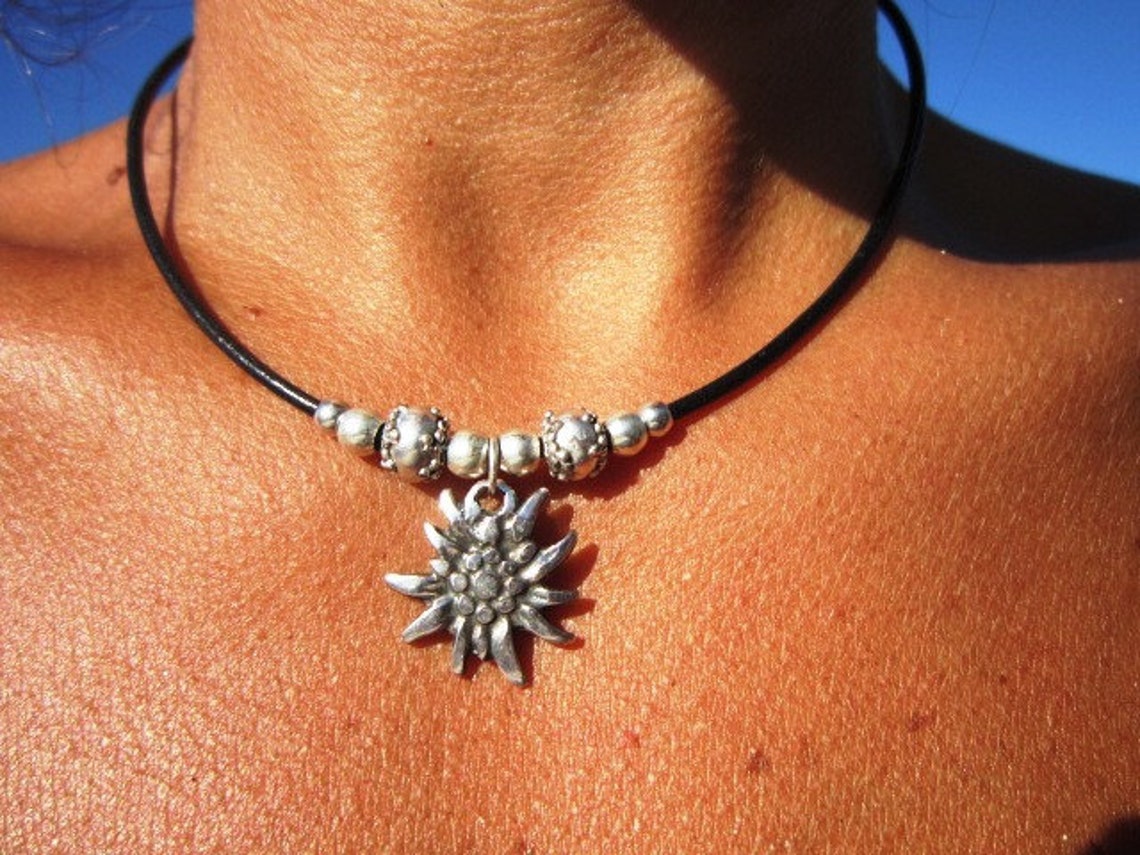 Edelweiss flower choker minimalist necklace Women's | Etsy