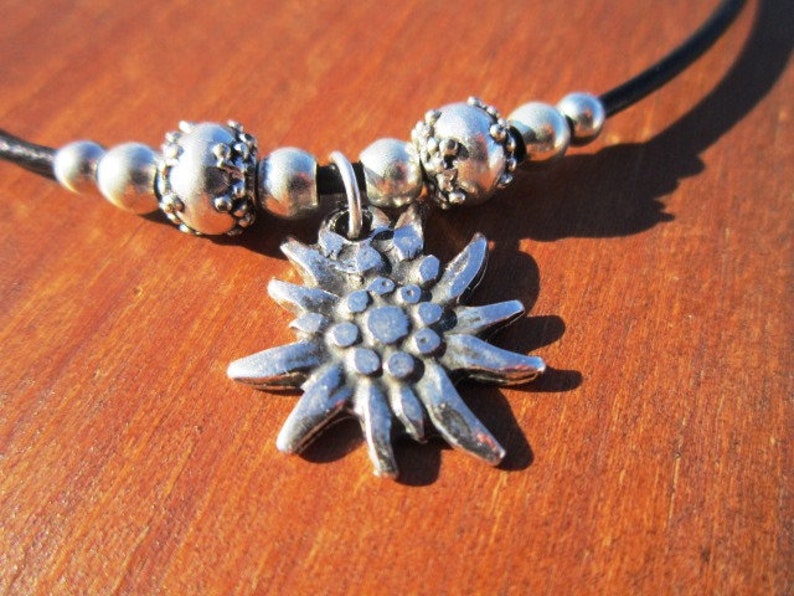 Edelweiss flower choker minimalist necklace Women's | Etsy