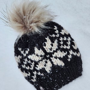 KNITTING PATTERN - the Snowflake Hat, Super Bulky Knit Hat Pattern - Etsy