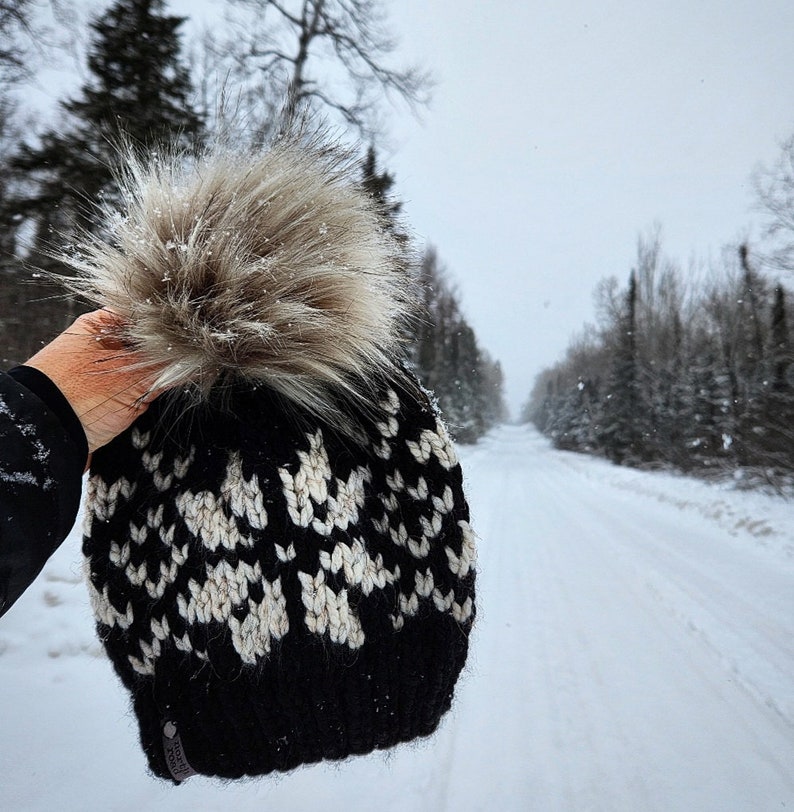 KNITTING PATTERN the Snowflake Hat Super Bulky Knit Hat - Etsy