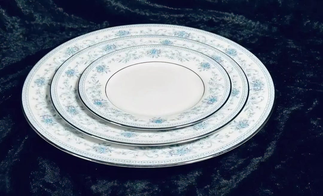 Noritake Blue Hill Dinnerware. 6 Place Settings. Made in Japan - Etsy