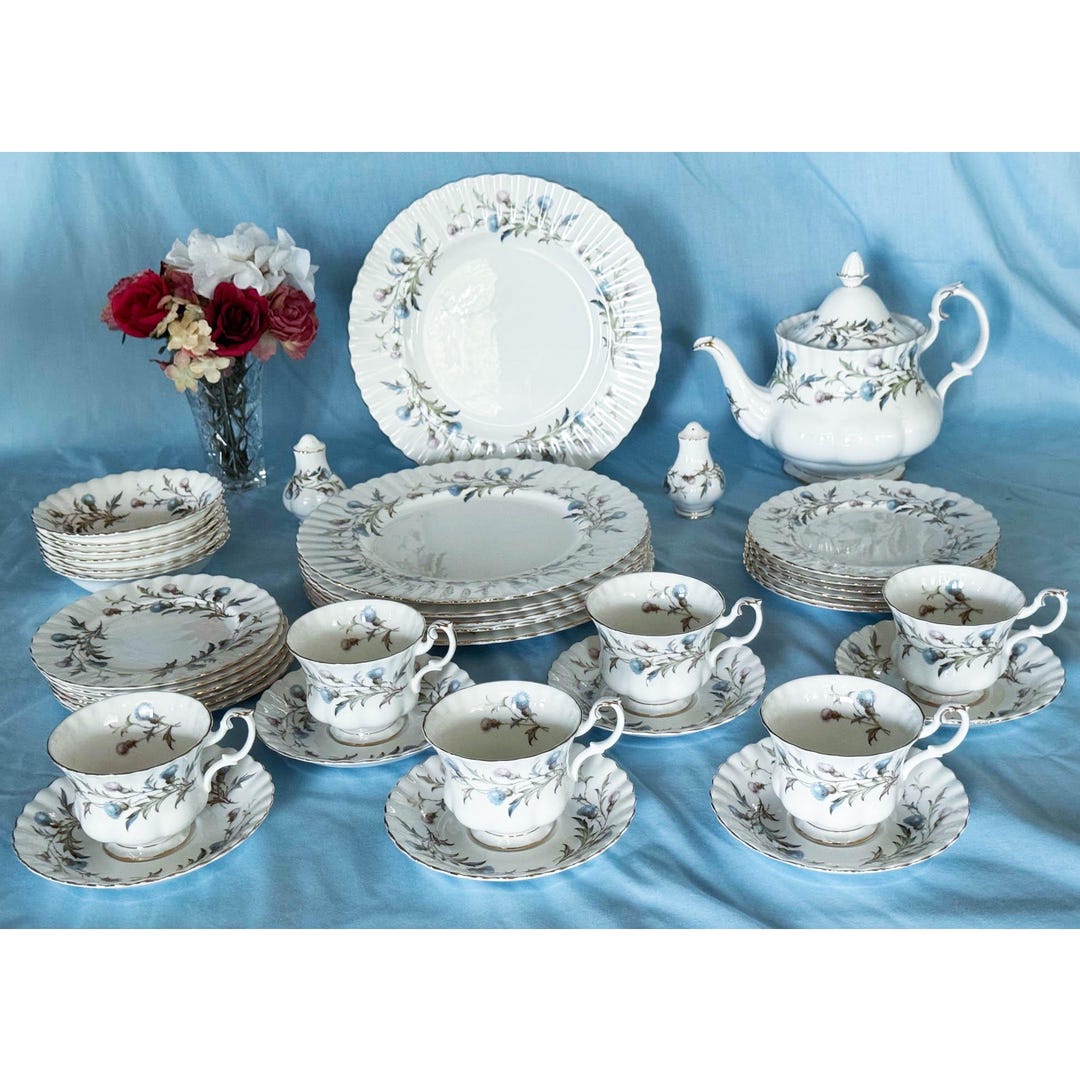Royal Albert Brigadoon. 6 Place Settings, 40 Pieces. Made in England - Etsy