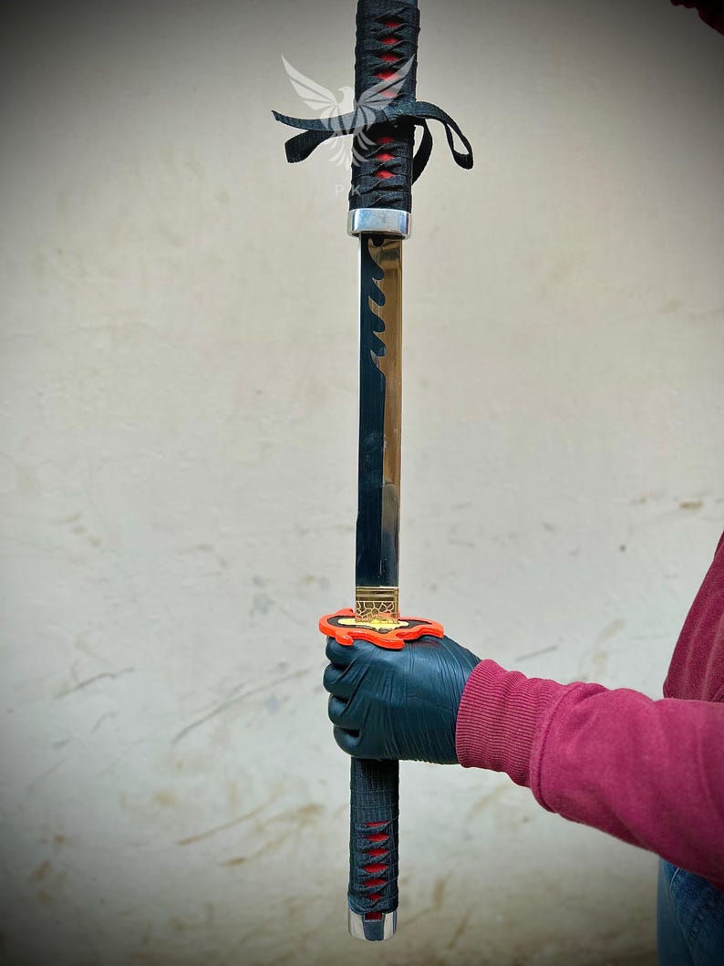 Demon Slayer Tanjiro Kamado’s Nichirin Katana Replica: Handmade Demon ...