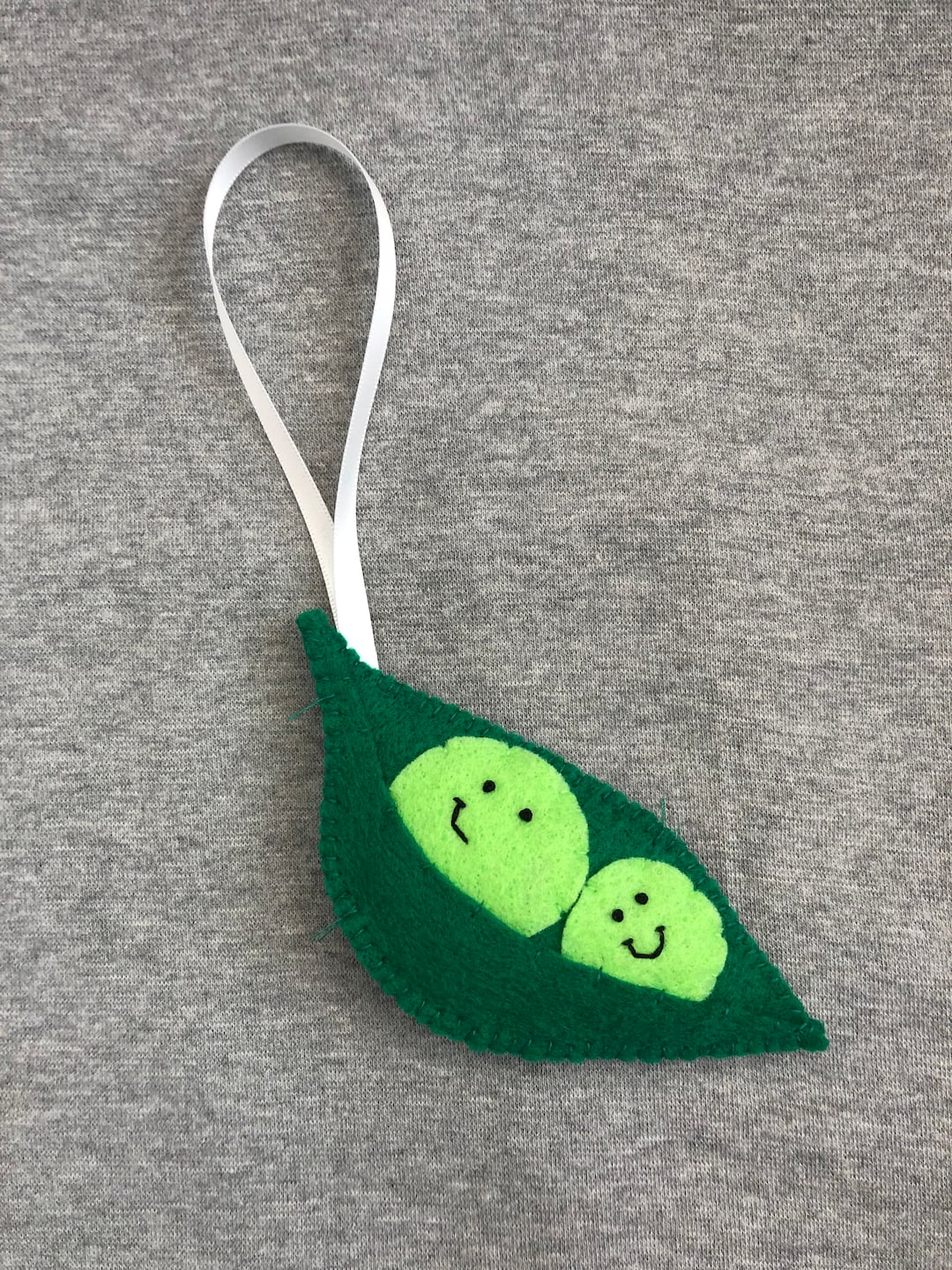 Two Peas in a Pod Christmas Ornament Holiday Home Decor Twins, Best ...
