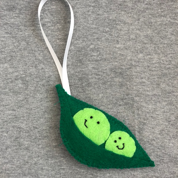2 Peas in a Pod - Etsy