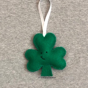 Shamrock Christmas Ornament in Green Felt Holiday Home Decor St Patrick ...