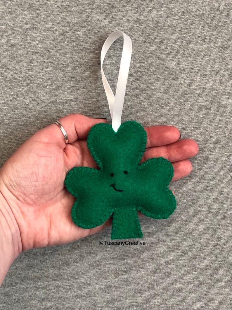 Shamrock Christmas Ornament in Green Felt Holiday Home Decor St Patrick ...