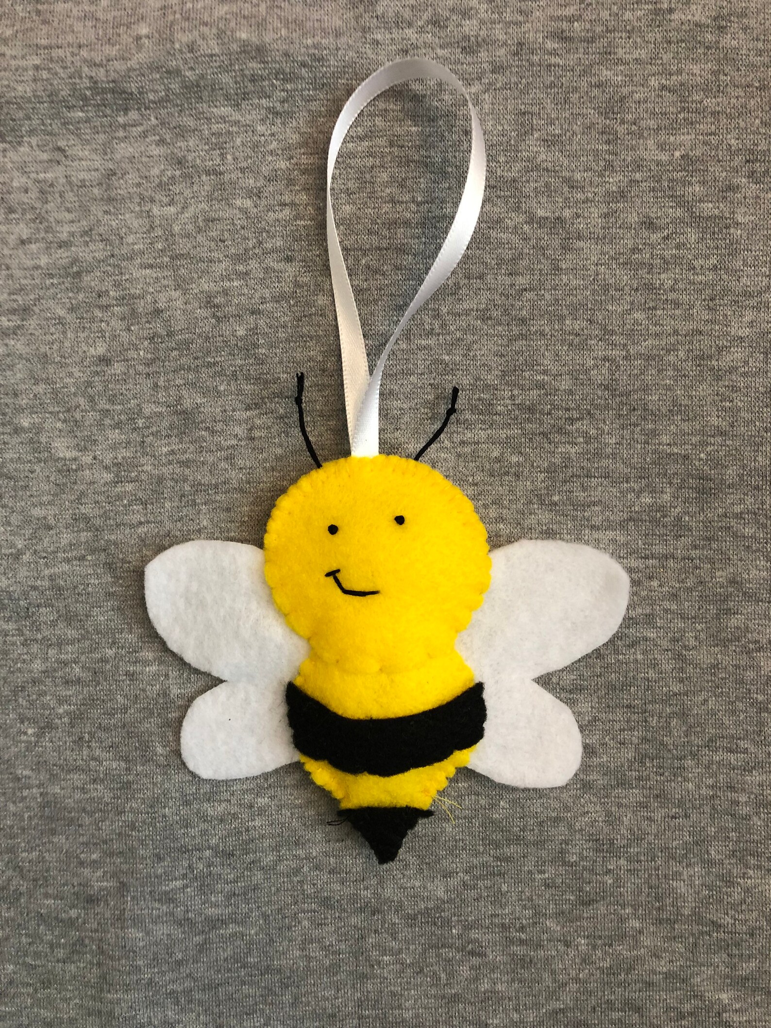 Bumble Bee Christmas Ornament in Black and Yellow Felt Holiday | Etsy
