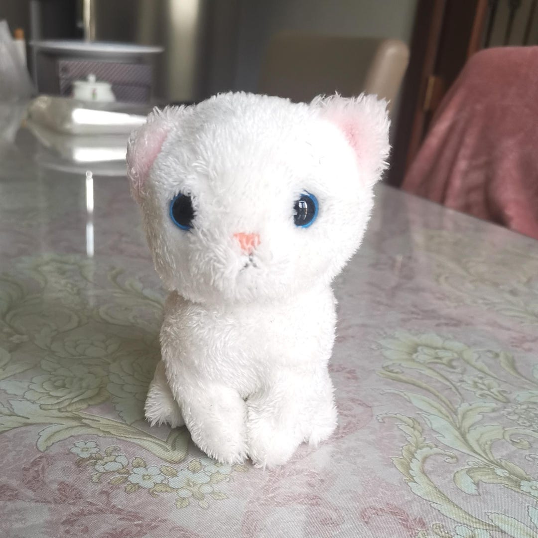 Collectible Japanese Cute Cat Doll, White Fluffy Cat, Vintage Plush Cat ...