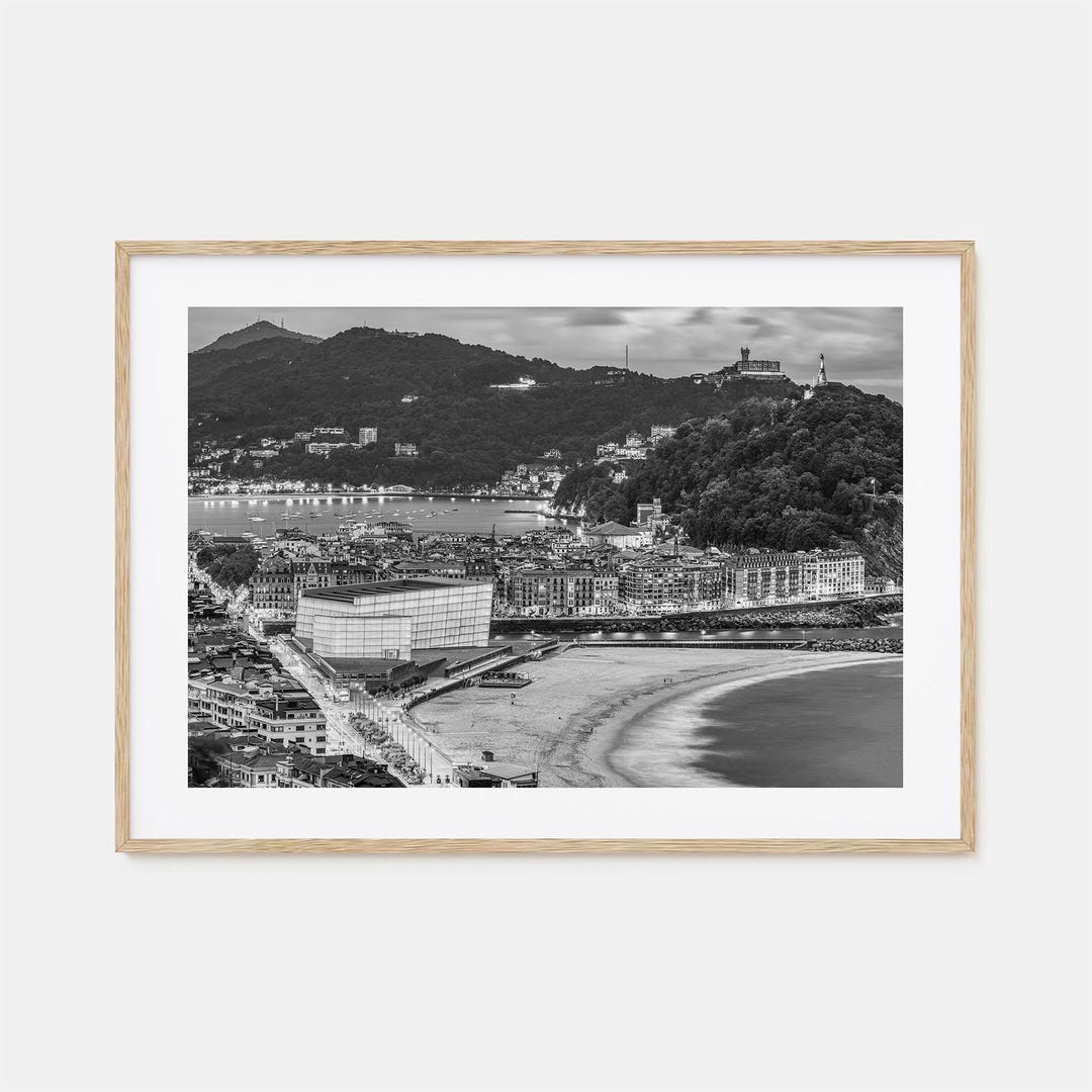 San Sebastian Photo Poster Print Horizontal, San Sebastián Black and ...
