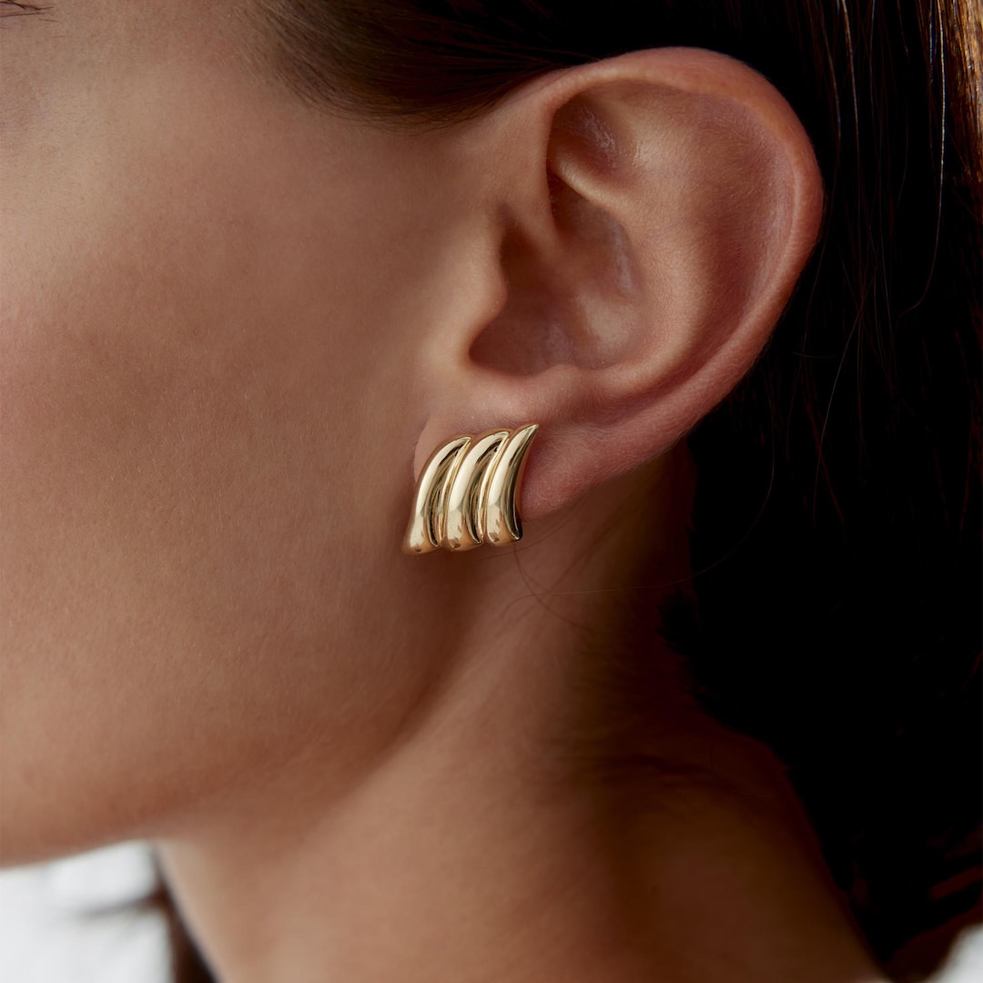 14K Solid Gold Triple Band Earring: Minimalist Handmade Jewelry - Etsy