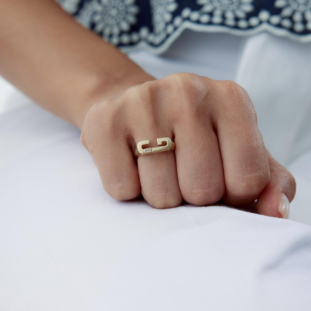 14K Solid Gold Staple Ring: Dainty Minimalist Style - Etsy