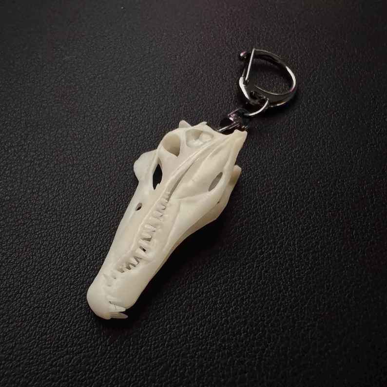 Spinosaurus | Resin Keychain Skull Replica - Etsy