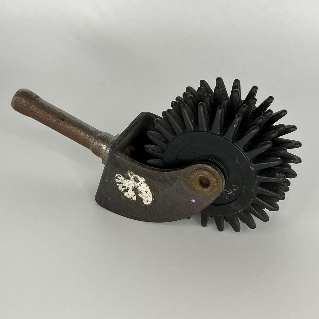1 - Vintage Carpet Caster / Furniture Bed Wheel / Plastic / Spiked ...