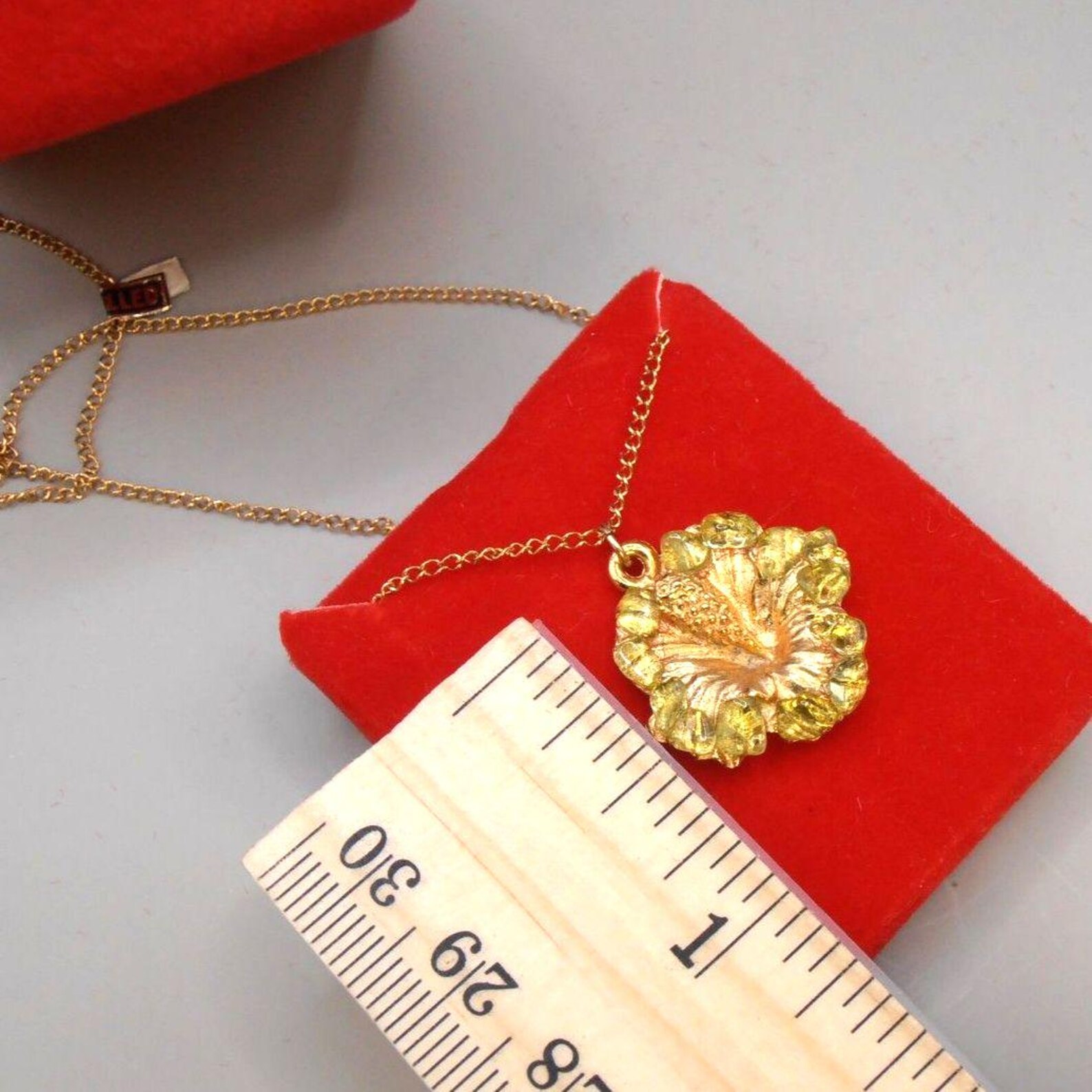 New Vintage Toby Anne 14K Gold Fill Hibiscus Flower W/ Peridot Accents ...