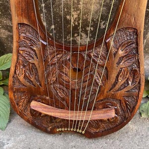 Handmade 10 Metal Strings Brown Flower Lyre Harp Rosewood Lyre Harps ...