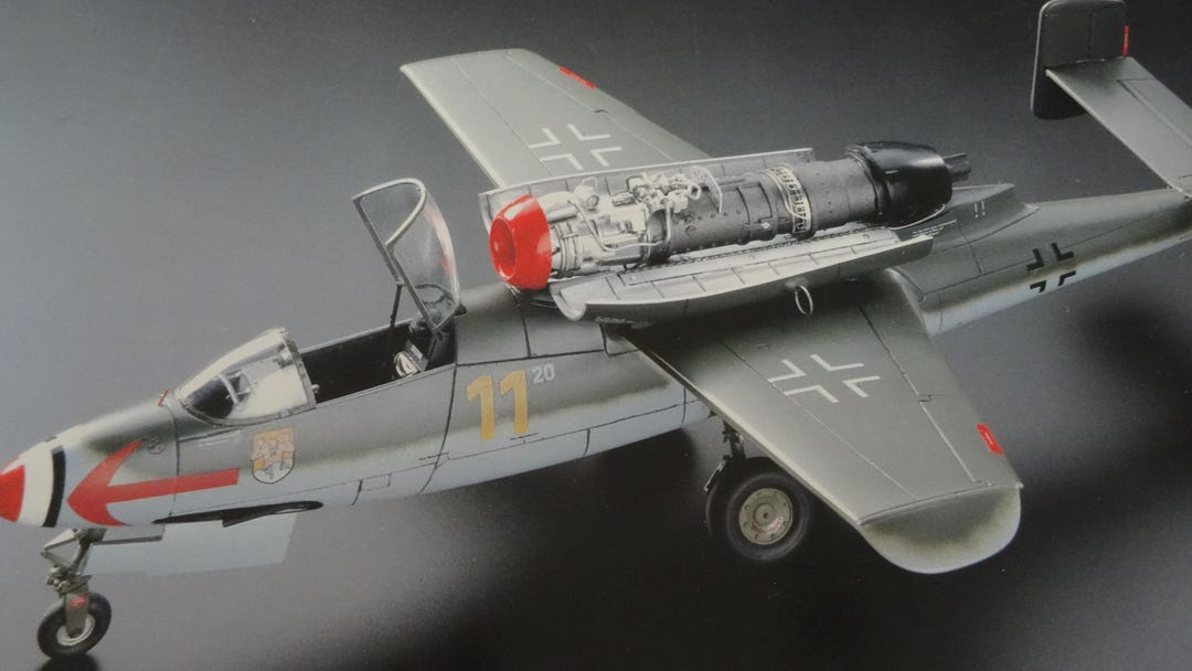 TRIMASTER 1/48 Heinkel He162a-2 "volksjager" With BMW 003E and V-tail # ...