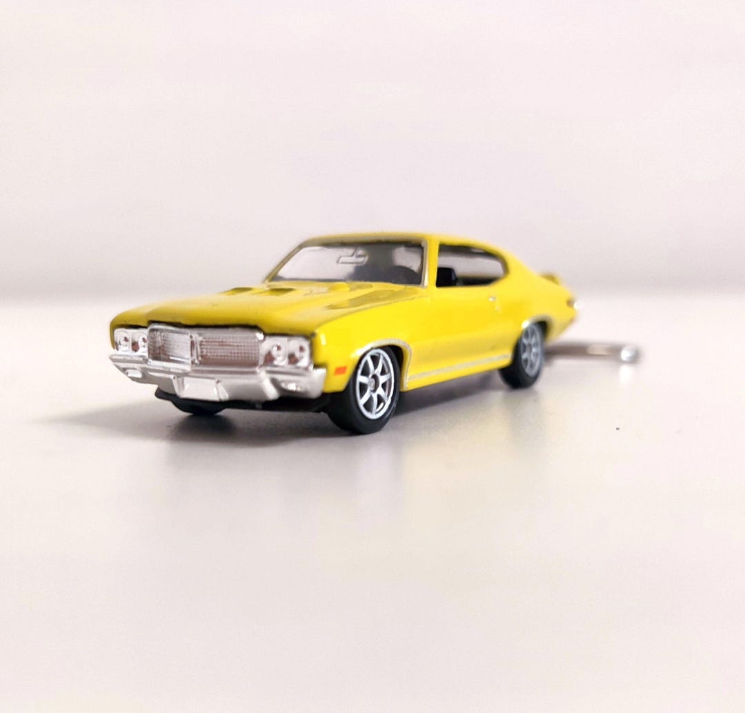 Buick GSX Keychain Diecast Mini Toy Car Key Keychain Accessories Car ...