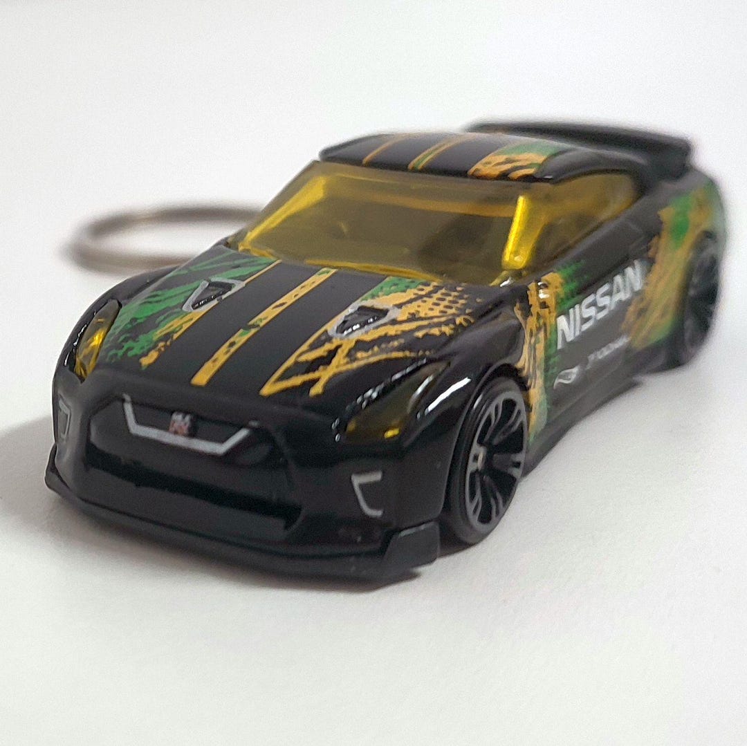 Nissan GTR 2017 Keychain Diecast Mini Toy Car Key Keychain Accessories ...