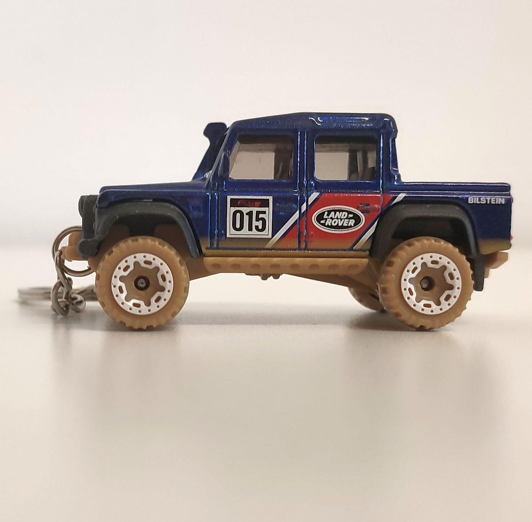 Land Rover Defender 2017 Keychain Diecast Mini Toy Car Key Keychain ...