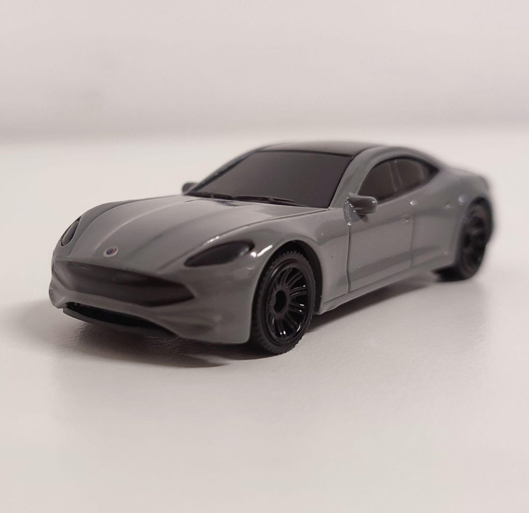 Karma GS Keychain Diecast Mini Toy Car Key Keychain Gift for Car ...
