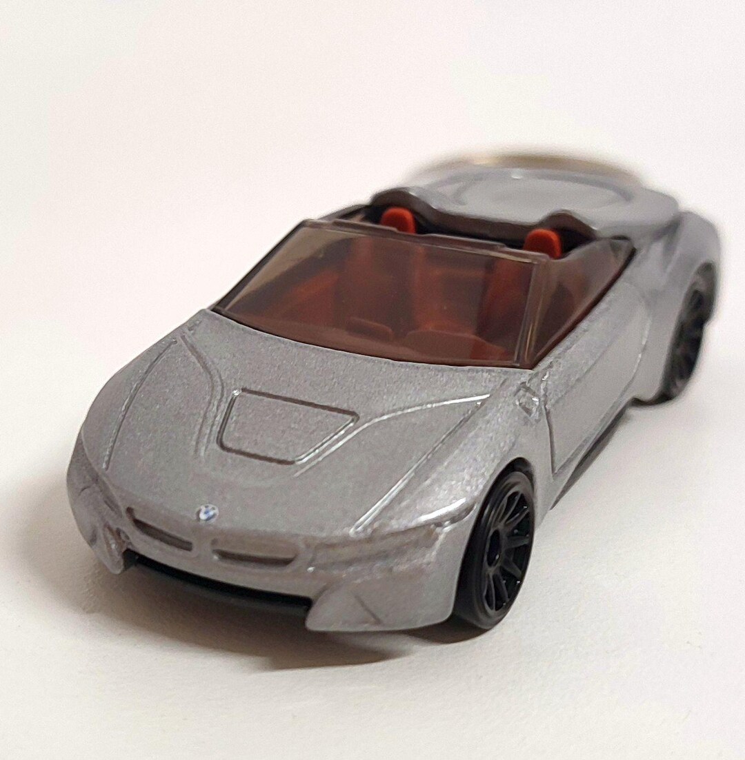 BMW I8 Roadster Keychain Mini Toy Diecast Car Key Keychain Gift for Car ...