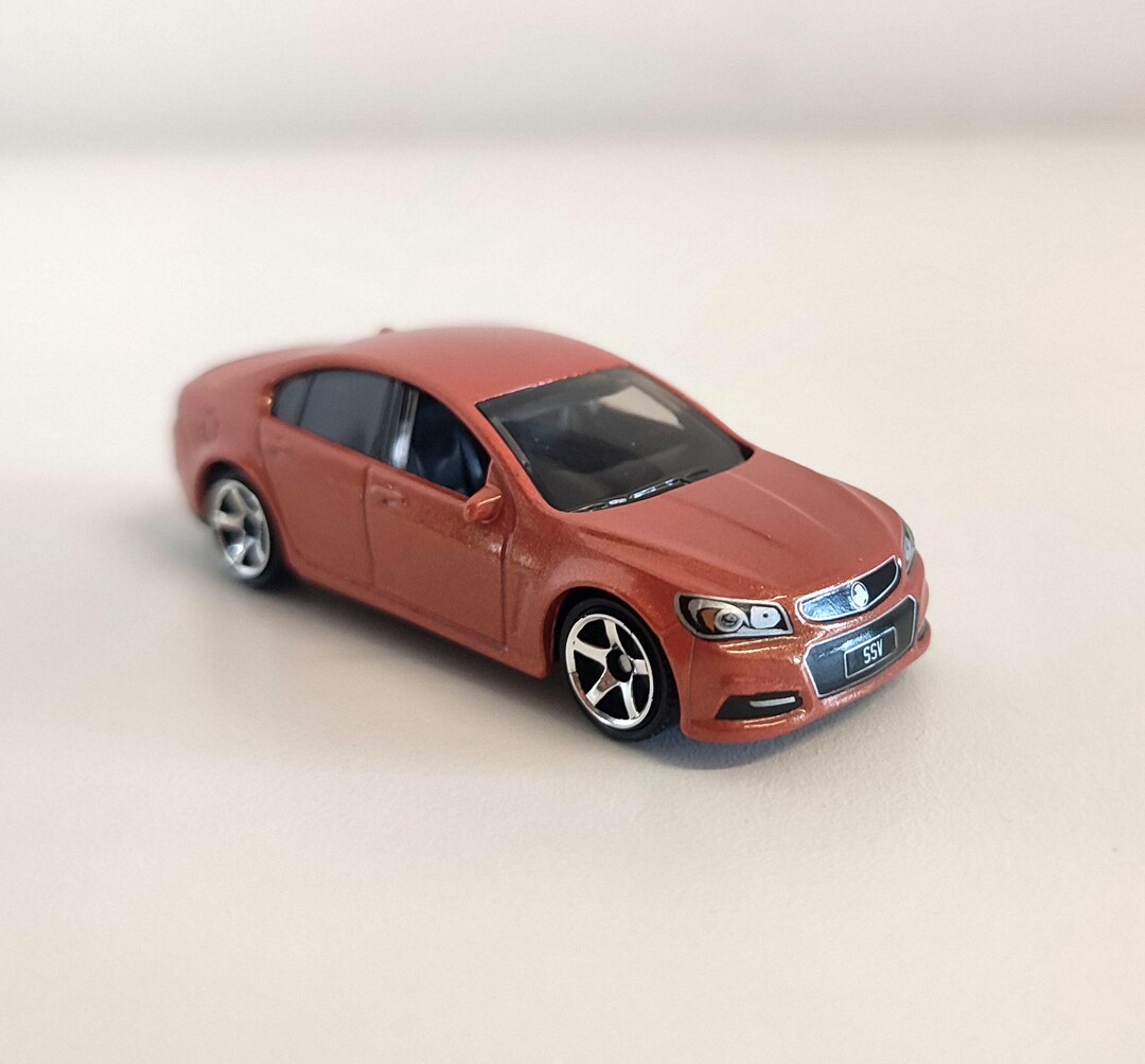 Holden Commodore SSV Keychain Diecast Mini Toy Car Keys Keychain Gift ...
