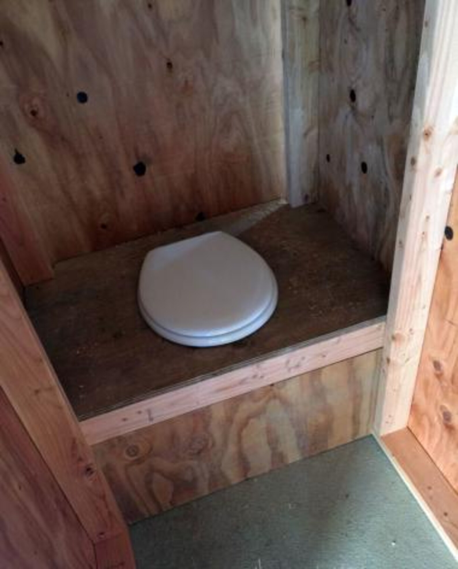 Outdoor Outhouse Toilet Plan – DIY Privacy Shed, Step-by-step PDF ...