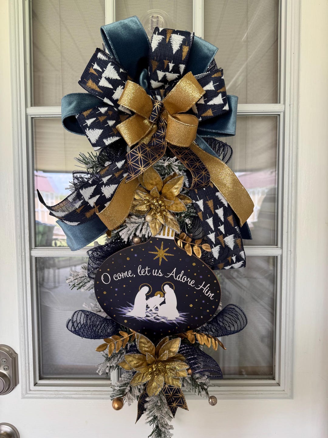 O Come, Let Us Adore Him Flock Swag Wreath - Etsy
