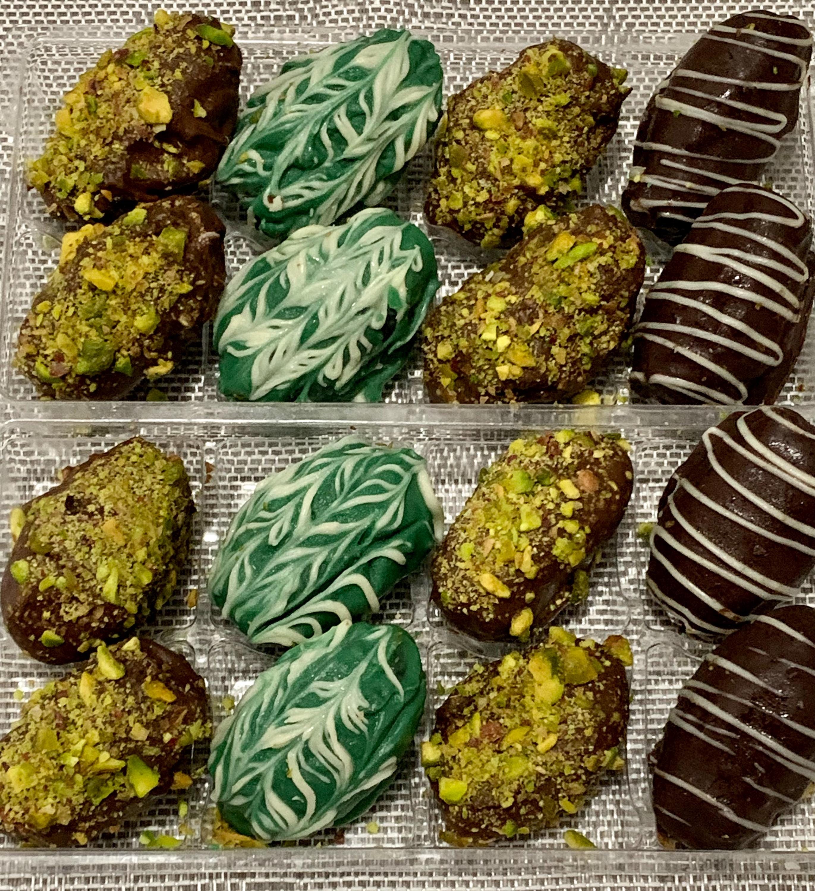 Chocolate Covered Pistachio-kanafah Filled Gormet Dates. - Etsy