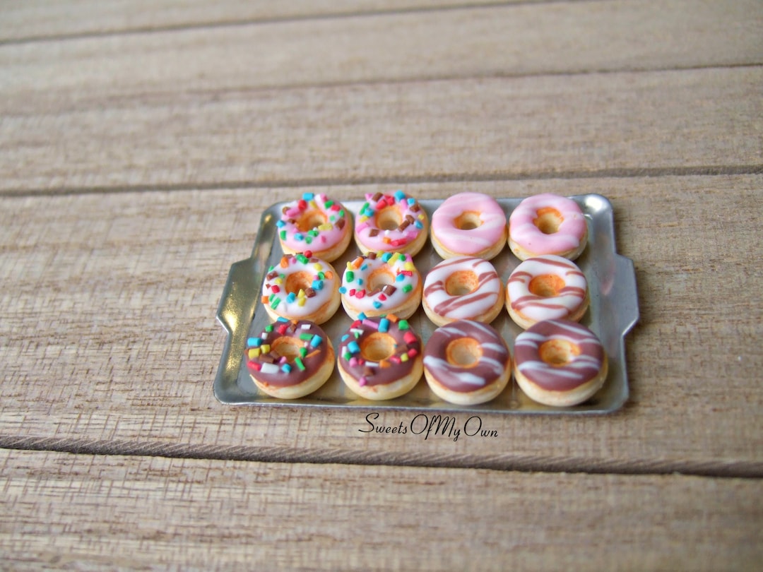 Miniature Tray of Fresh Doughnuts - Dolls House Miniature Food - Bakery ...