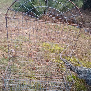 Rustic Wall Trellis Wire Planter, Large Vintage Rustic Wire Wall Garden ...