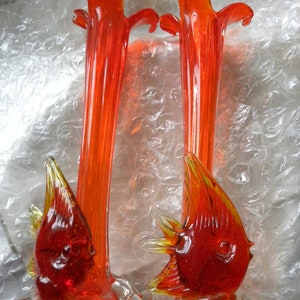 Fluted Red Glass Fish Vase, Vintage Murano Ruby Red Tulip Glass Vase ...