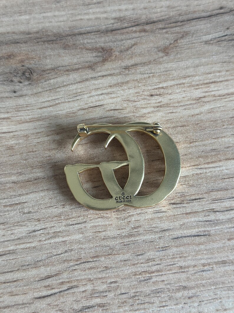 VTG Gucci Vintage GG Gold Brooch Pearl Pin GG Monogram Steel Logo ...