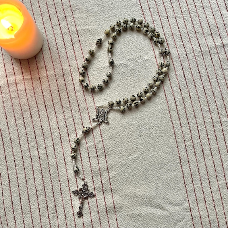 Terço artesanal em jaspe dálmata, contas de oração católicas, presente ...