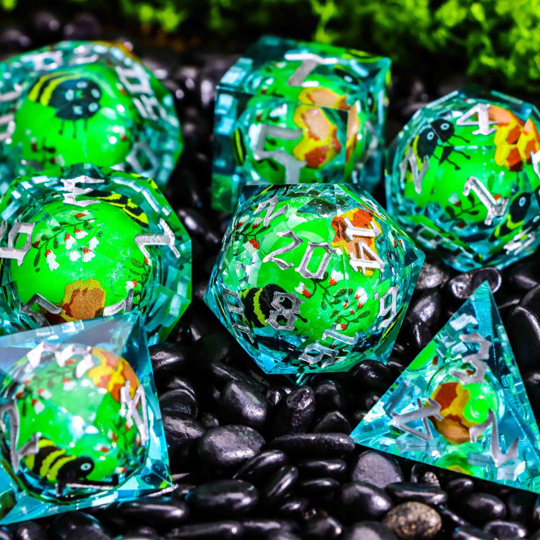 Green Bee Liquid Core Dnd Dice Set for Magic Game, Crystal Dice Set D&D ...