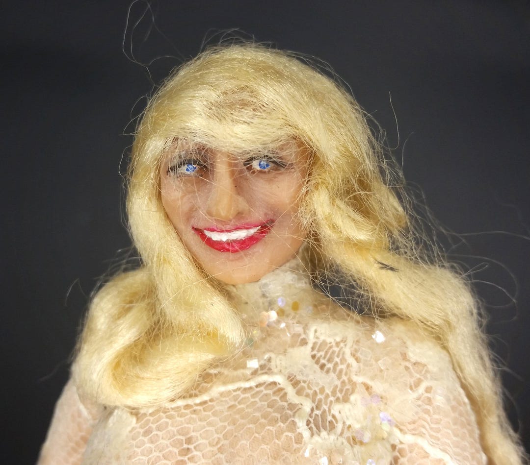 Dolly Parton Tribute by Twin Minis 1980s 1:12 Miniature Dollhouse Doll ...