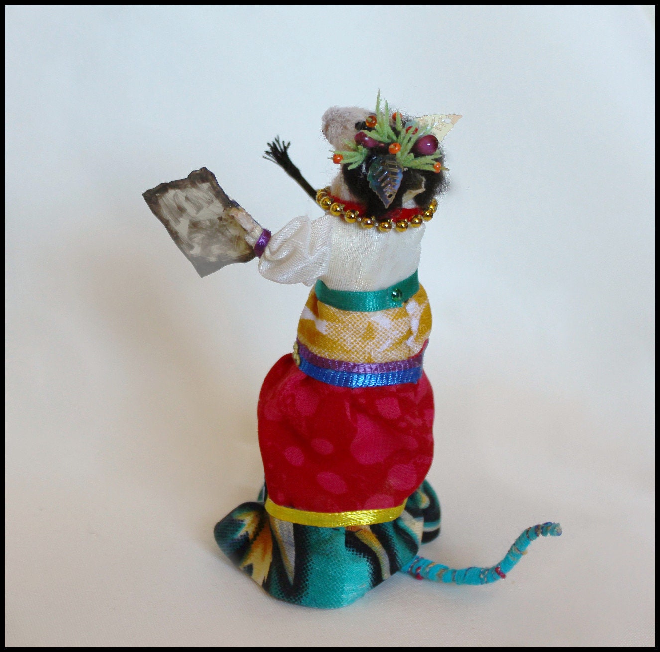 Taxidermy Mouse Artist, Ethical Taxidermy Creepy Weird Art, Dark Art ...