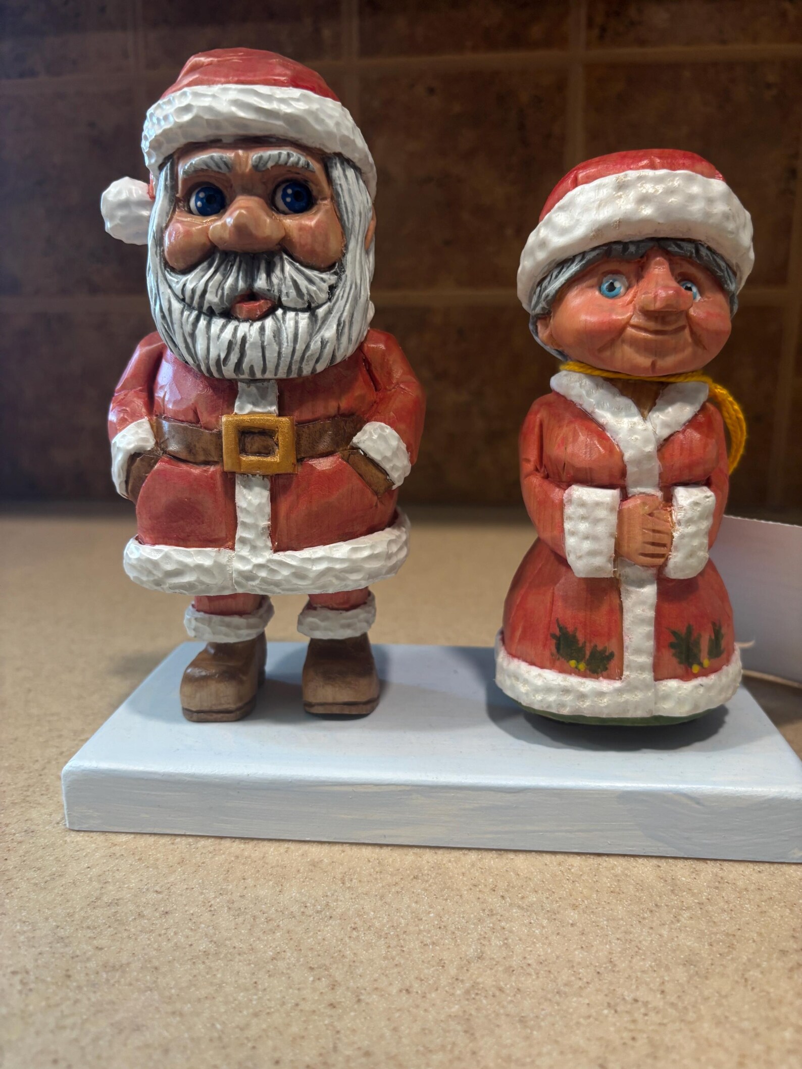 Caricature Carved Mr. & Mrs.. Clause - Etsy