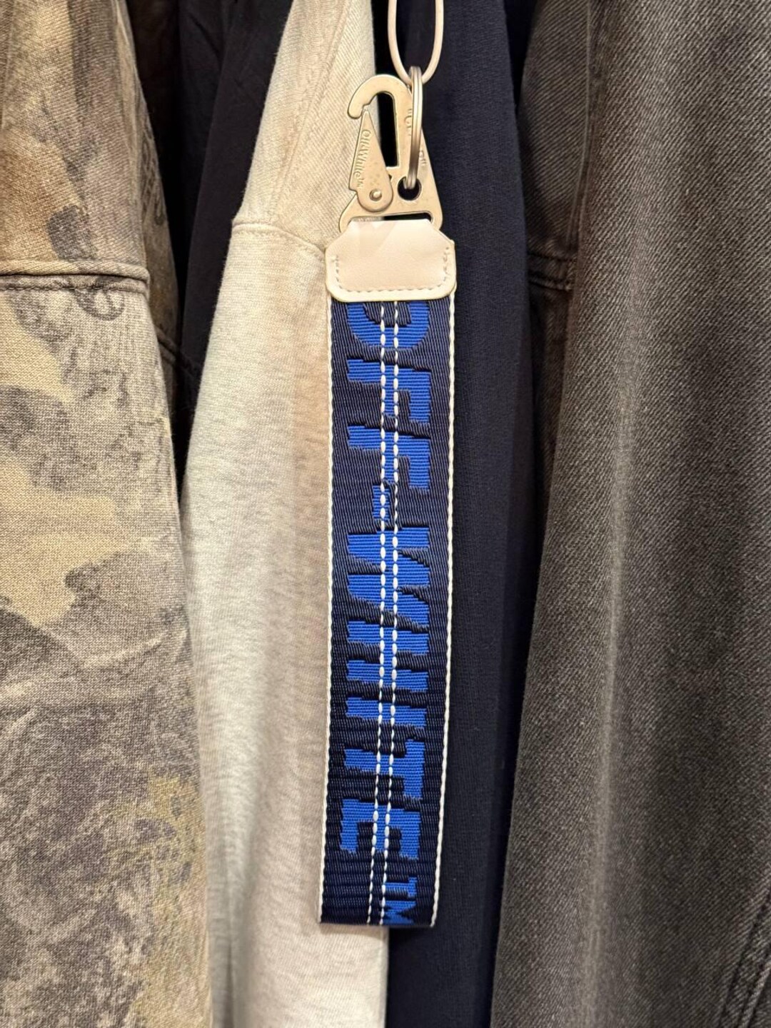 OFF-WHITE Industrial Blue Keychain Key Ring Made in Italy - Etsy