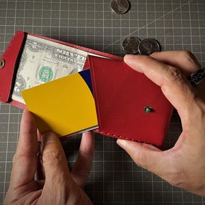 Minimalist Wallet : the Small Wallet That Holds Both Cards and Cash - Etsy