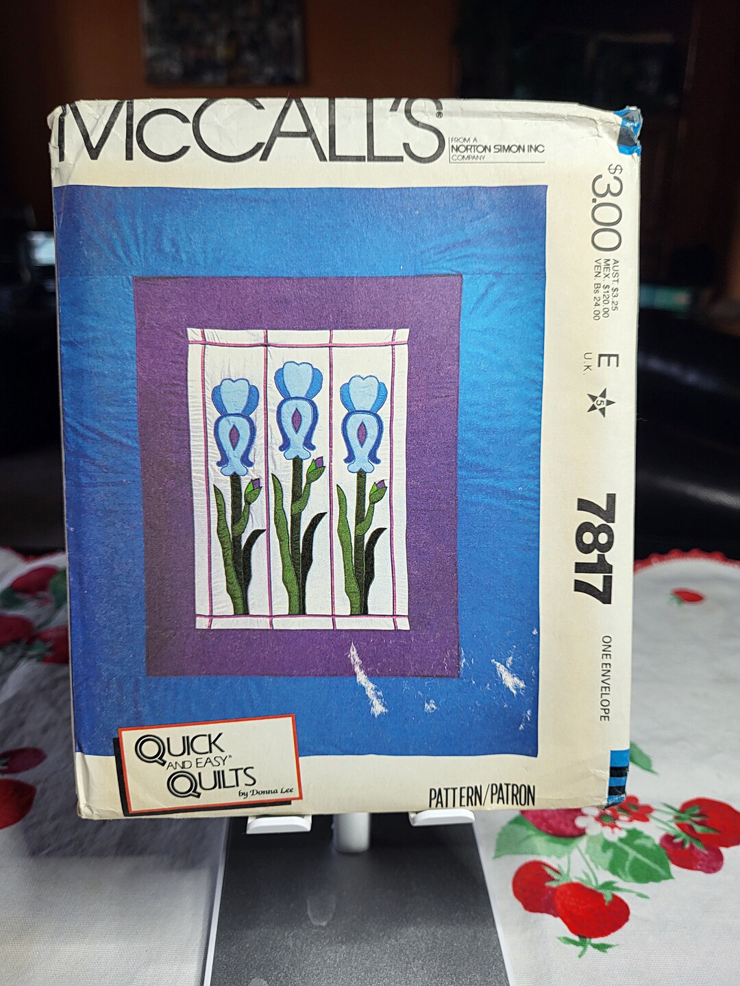Vintage 1981 Mccalls Pattern 7871 - Iris Stainglass Window Quilt ...