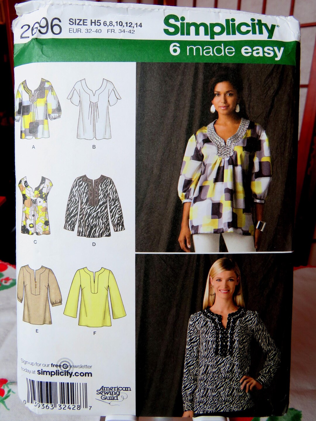 2009 SIMPLICITY Pattern 2696 - 6 Made Easy - Misses' Pullover Tunics ...