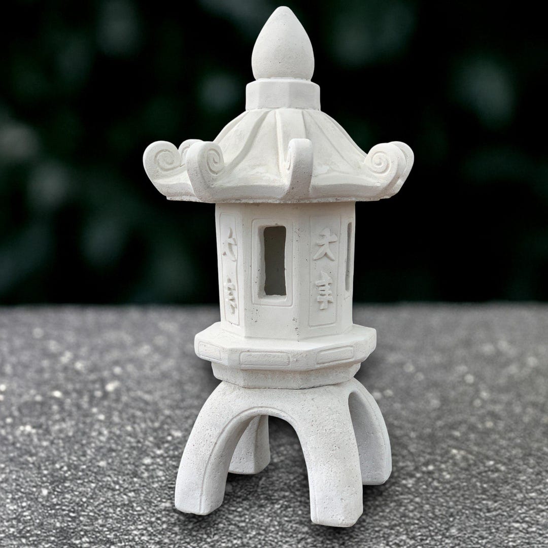 Large Pagoda Statue Concrete Lantern Pagoda Sculpture Stone Pagoda ...