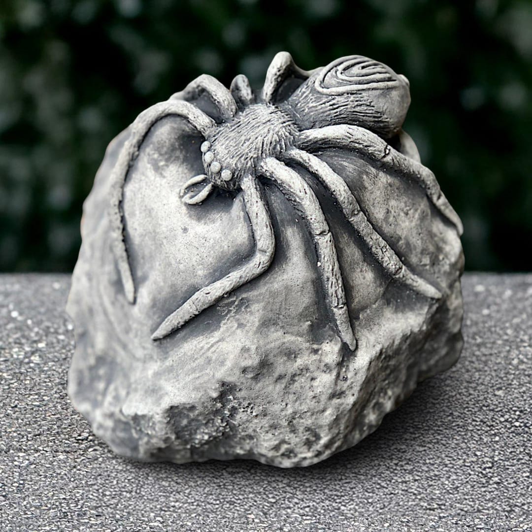 Stone Spider Sculpture Outdoor Spider Figure Gothic Insect Statue ...