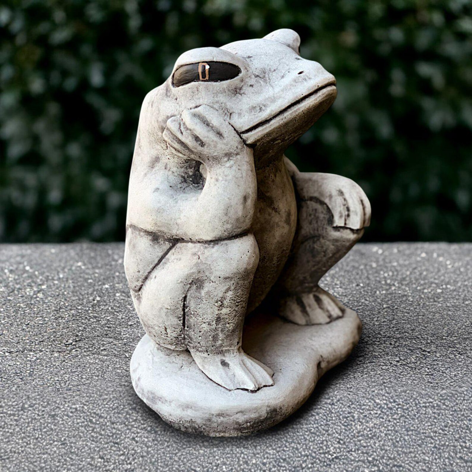 Sitting Frog Sculpture Outdoor Frog Decoration Cement Animal Statue ...